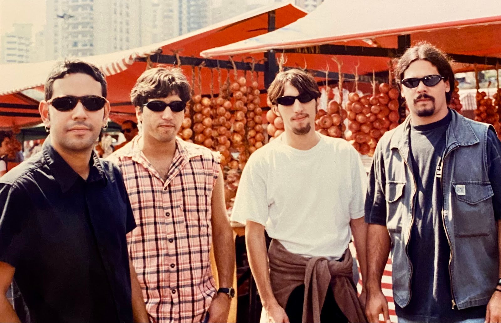 Viper celebra 40 anos de carreira e lança nova versão do disco “Tem ...